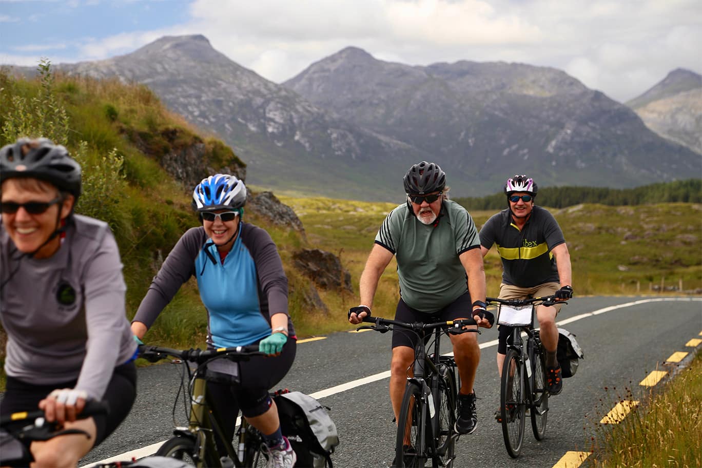 Western Ireland Cycling Tour - The Emerald Isle by Bike : Pedal & Sea ...